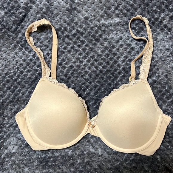 Soma | Intimates & Sleepwear | Soma Embraceable Push Up Lace Trim Bra ...